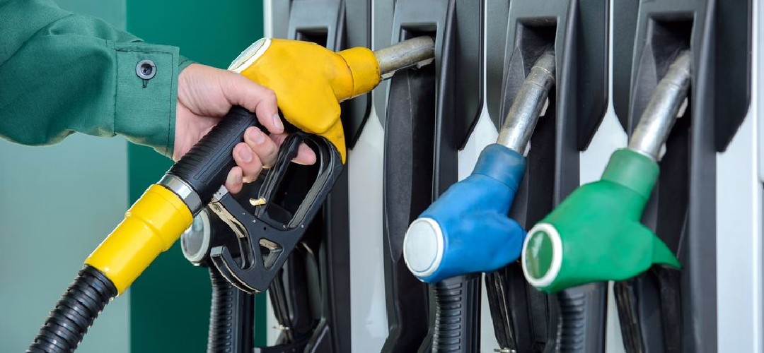 Gobierno oficializa subsidio ante alza en combustibles